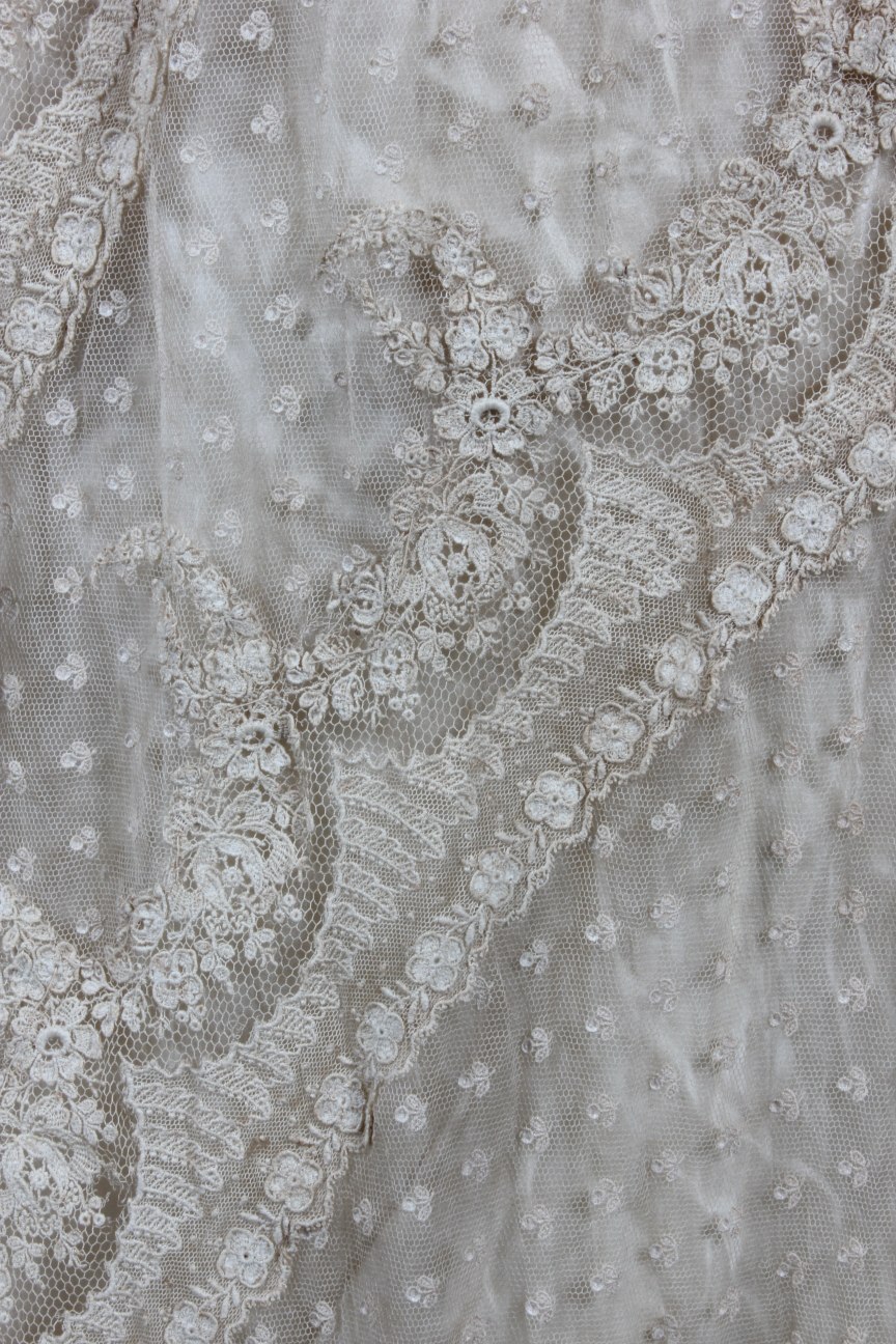 Lot 10 - A group of whitework, summer clothes and