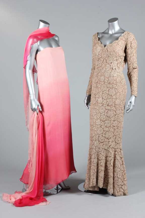 Lot 163 - A Jacques Heim beige guipure wiggle-dress,