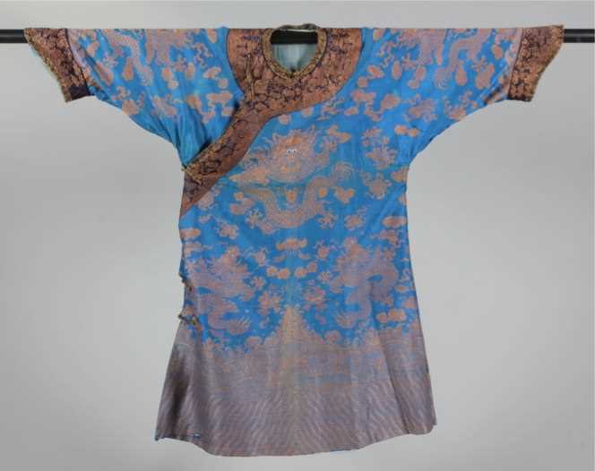 Lot 353 - A brocaded silk dragon robe, jifu, Chinese,