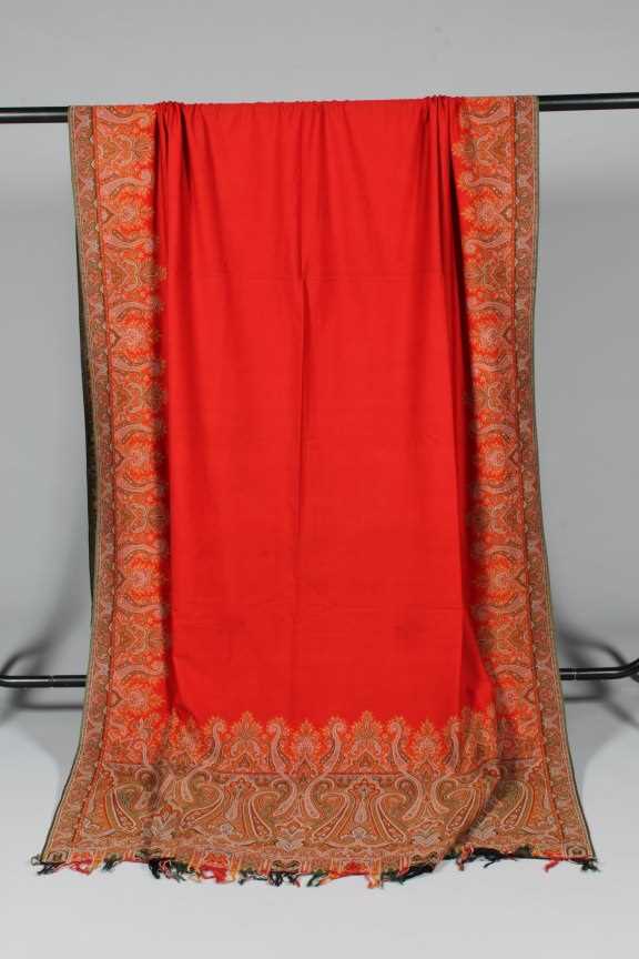Lot 393 - The Pat Earnshaw Lace & Textile collection,