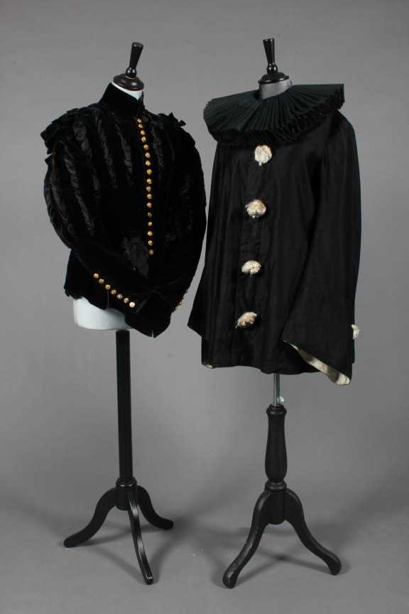 Lot 83 - Fancy dress, comprising: black velvet and