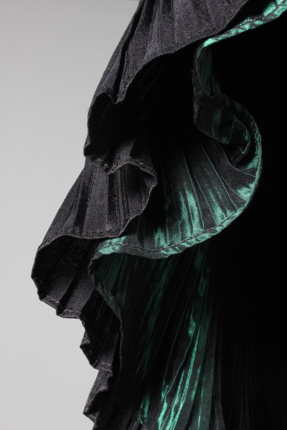 Lot 16 - A Yuki evening gown, Autumn-Winter 1987, Yuki