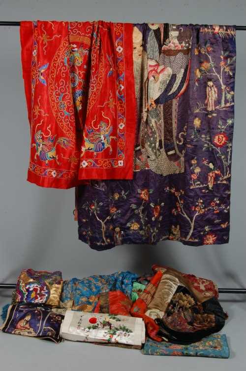 Lot 344 - A group of textiles and fragments, mainly