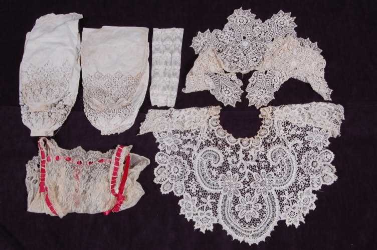 Lot 44 - A large general collection of lace, mainly