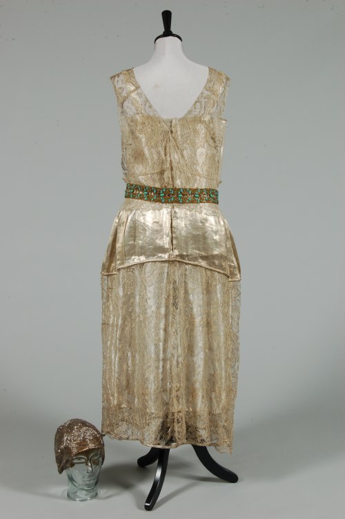 Lot 5 - A cloth of silver robe-de-style, circa 1924,