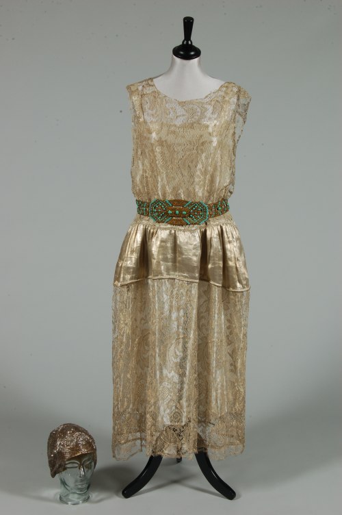 Lot 5 - A cloth of silver robe-de-style, circa 1924,