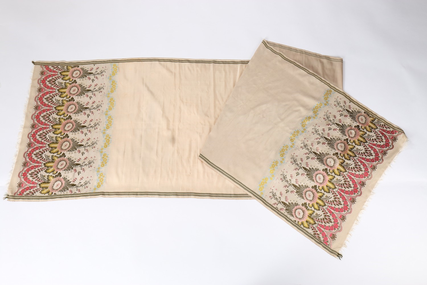 Lot 410 - A Spitalfields ivory silk stole, circa 1820,