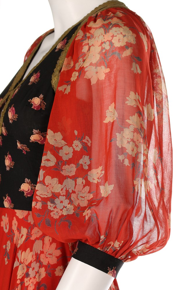 Lot 252 - A Thea Porter 'gypsy' dress, 1969-71, woven