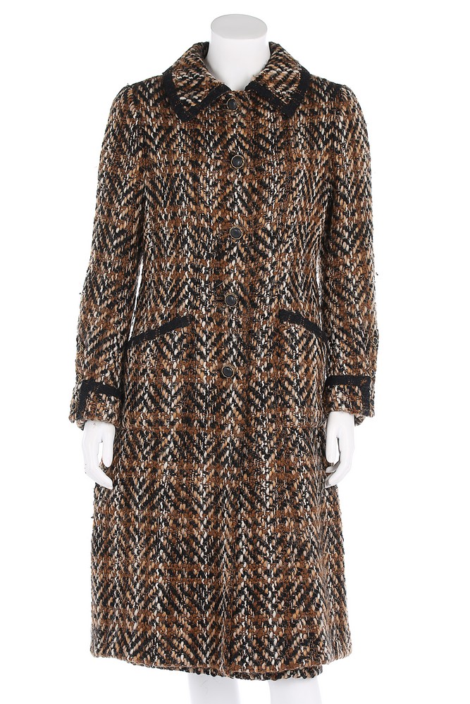 Lot 272 - A Chanel couture brown tweed ensemble, 1971,