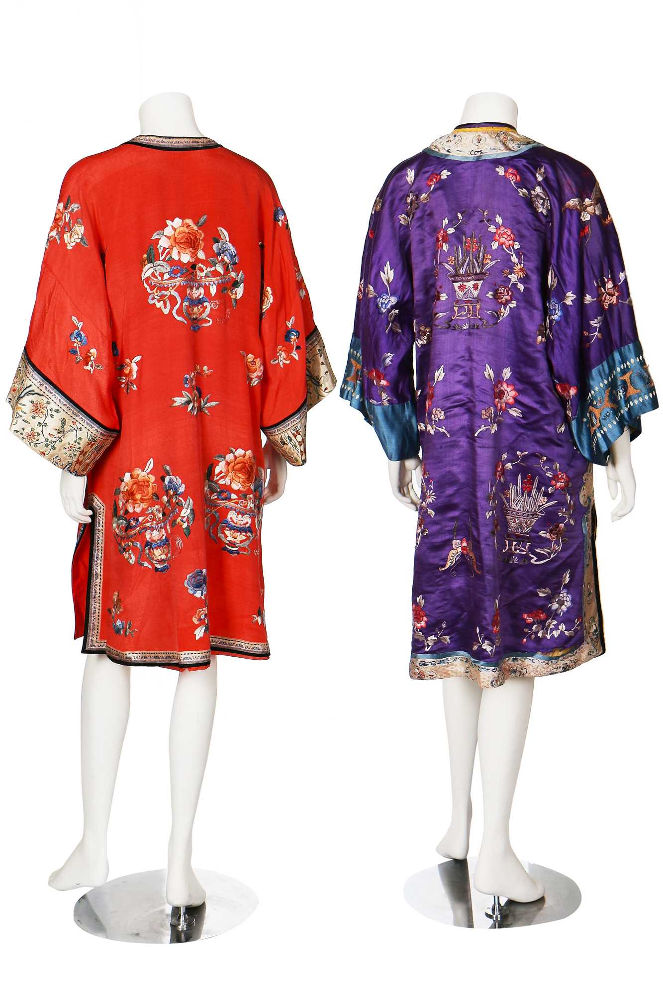 Lot 402 - A purple satin informal robe/changfu,