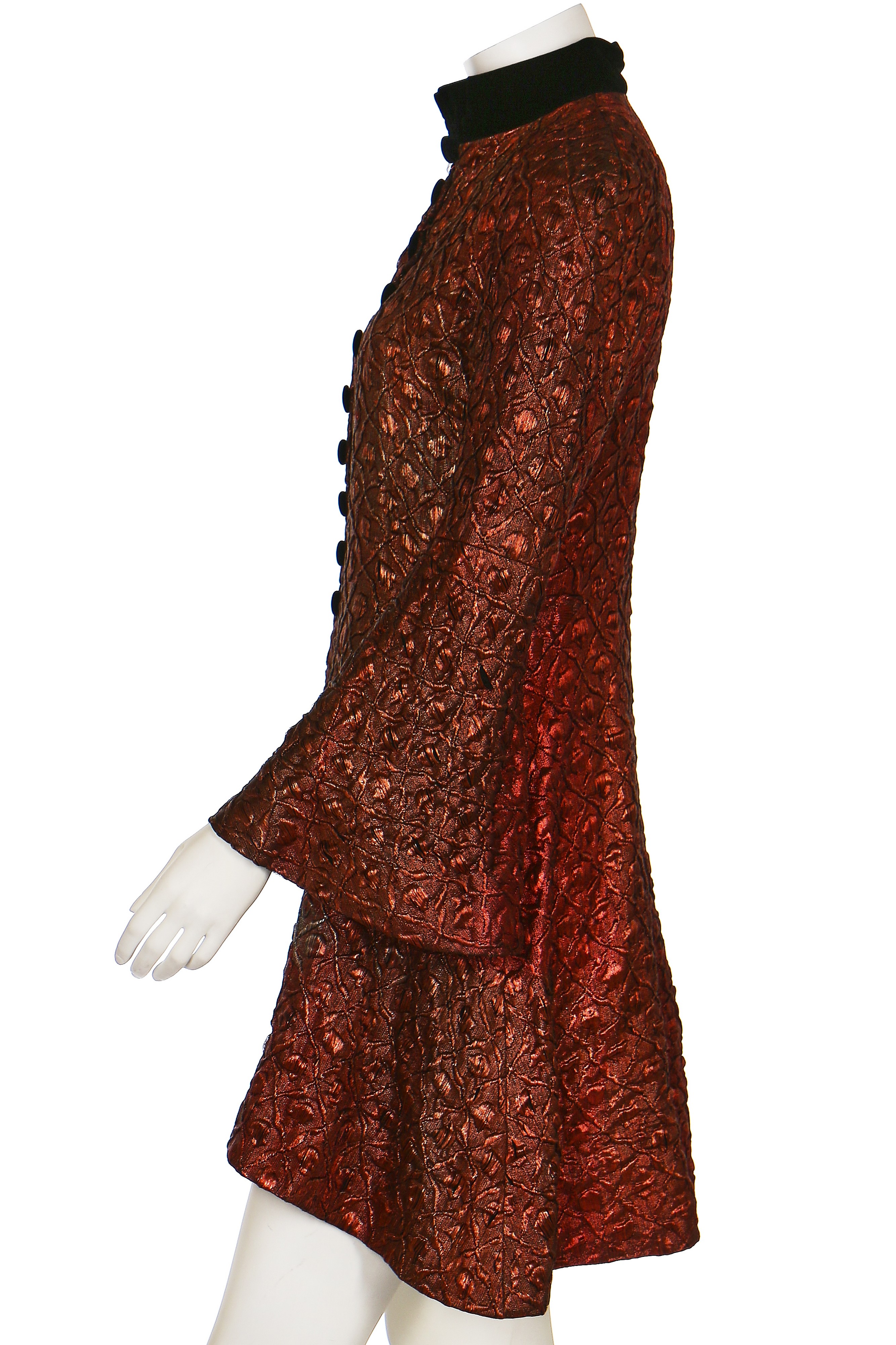 Lot 276 - A Jeanne Lanvin haute couture figured bronze