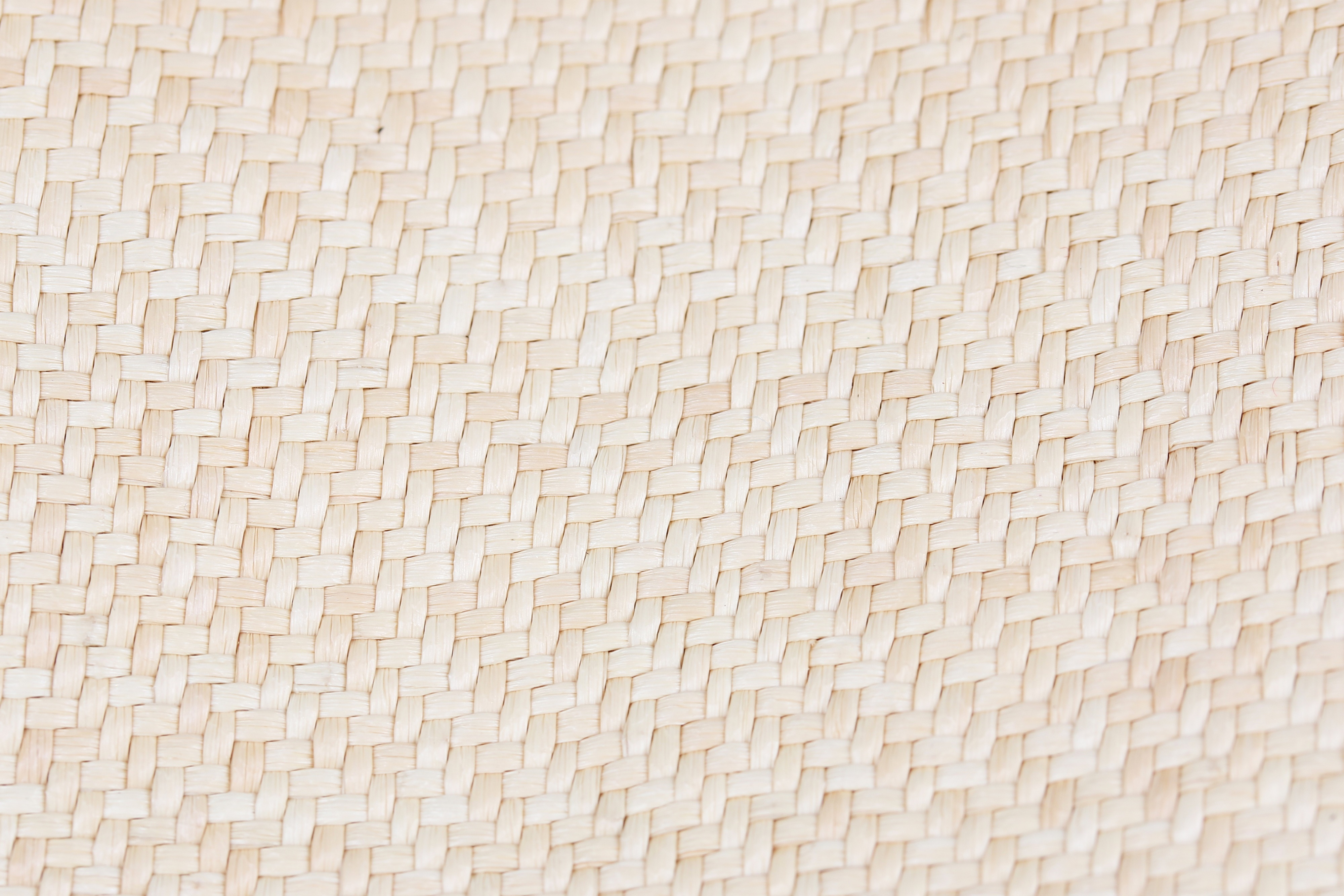 Lot 125 - An Hermès straw and brick-red-brown leather