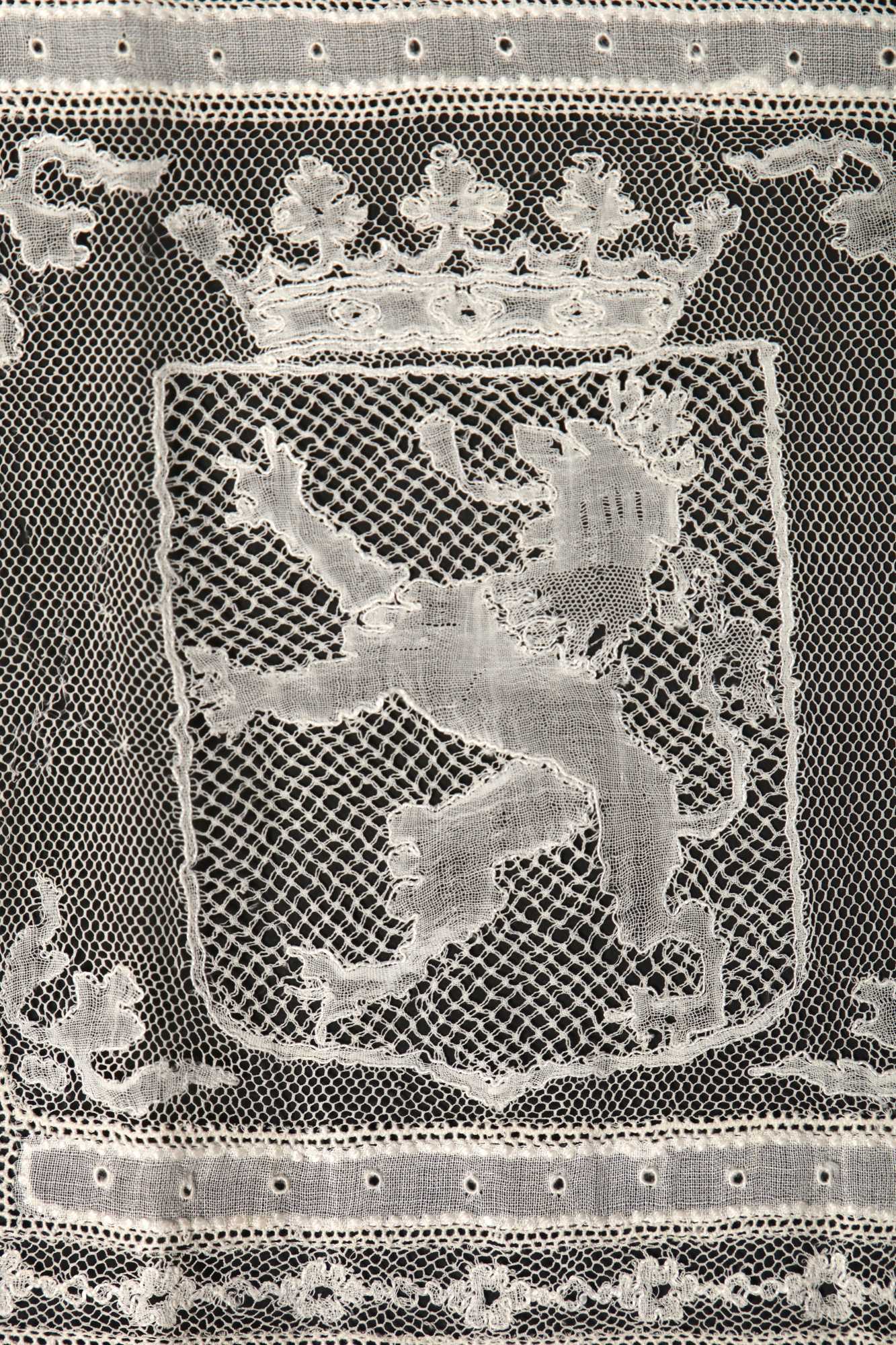 Lot 445 - A rare Mechlin armorial panel, mid-19th