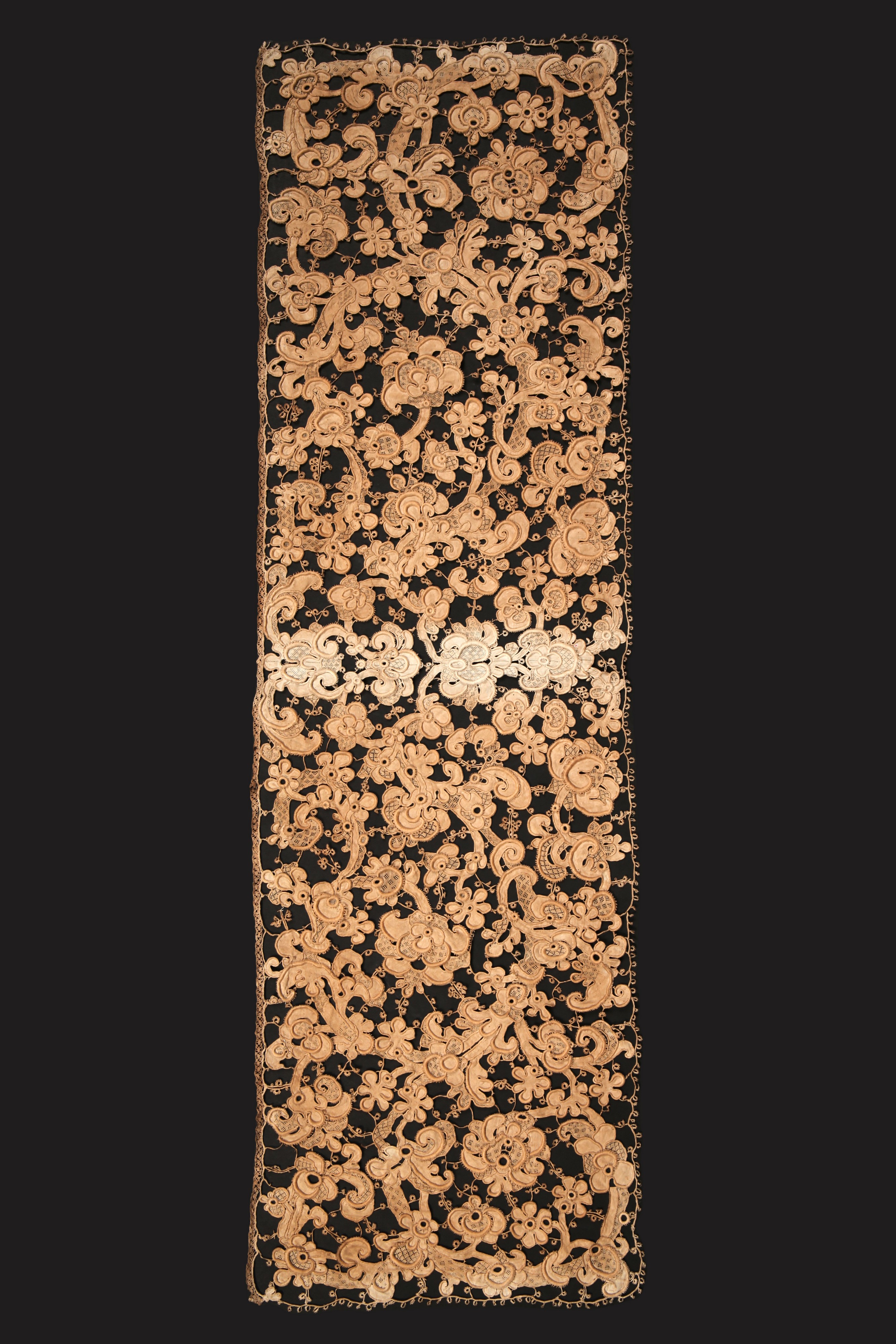 Lot 436 - A good group of Gros Point de Venise