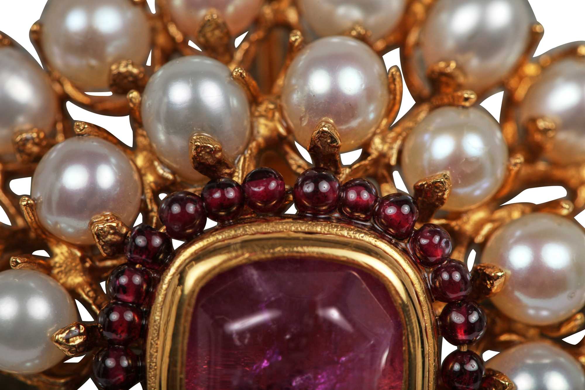 Lot 68 - A Robert Goossens brooch, 1980s,