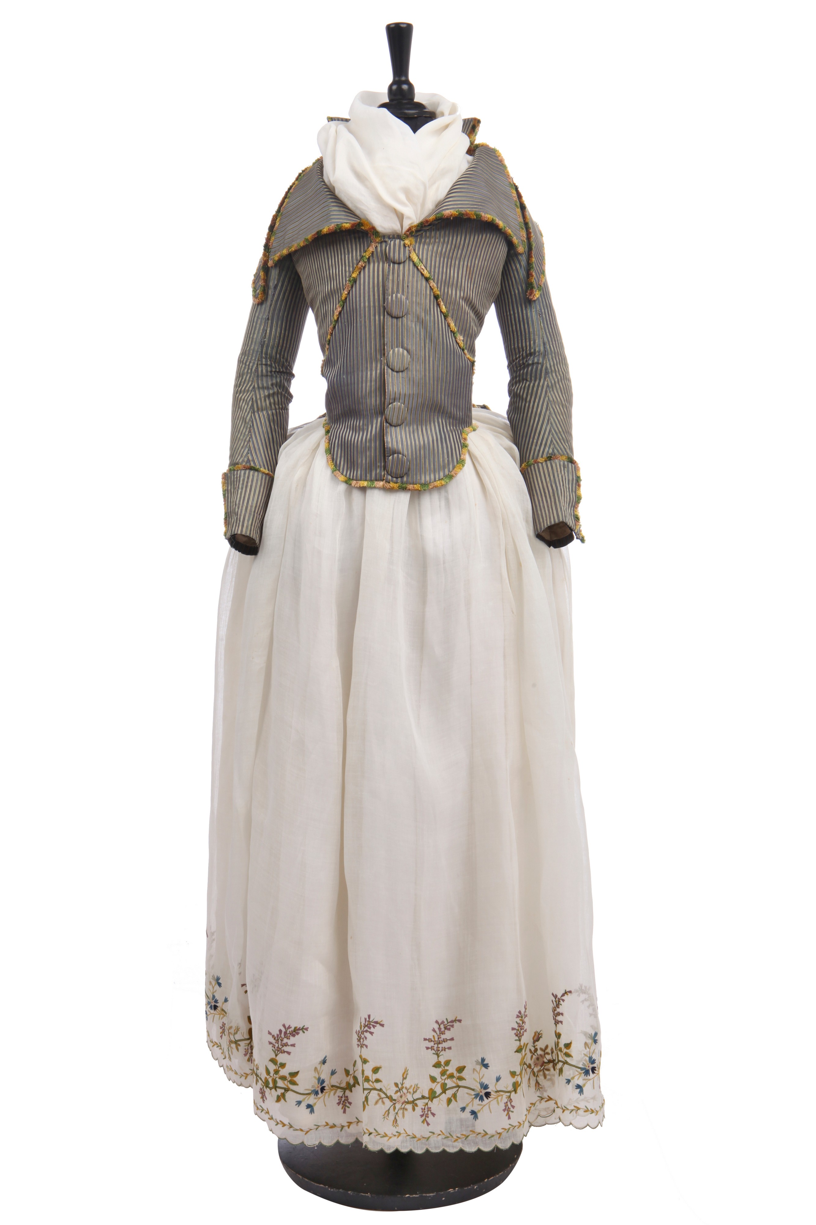 Lot 297 - A fine and rare striped silk caraco à la