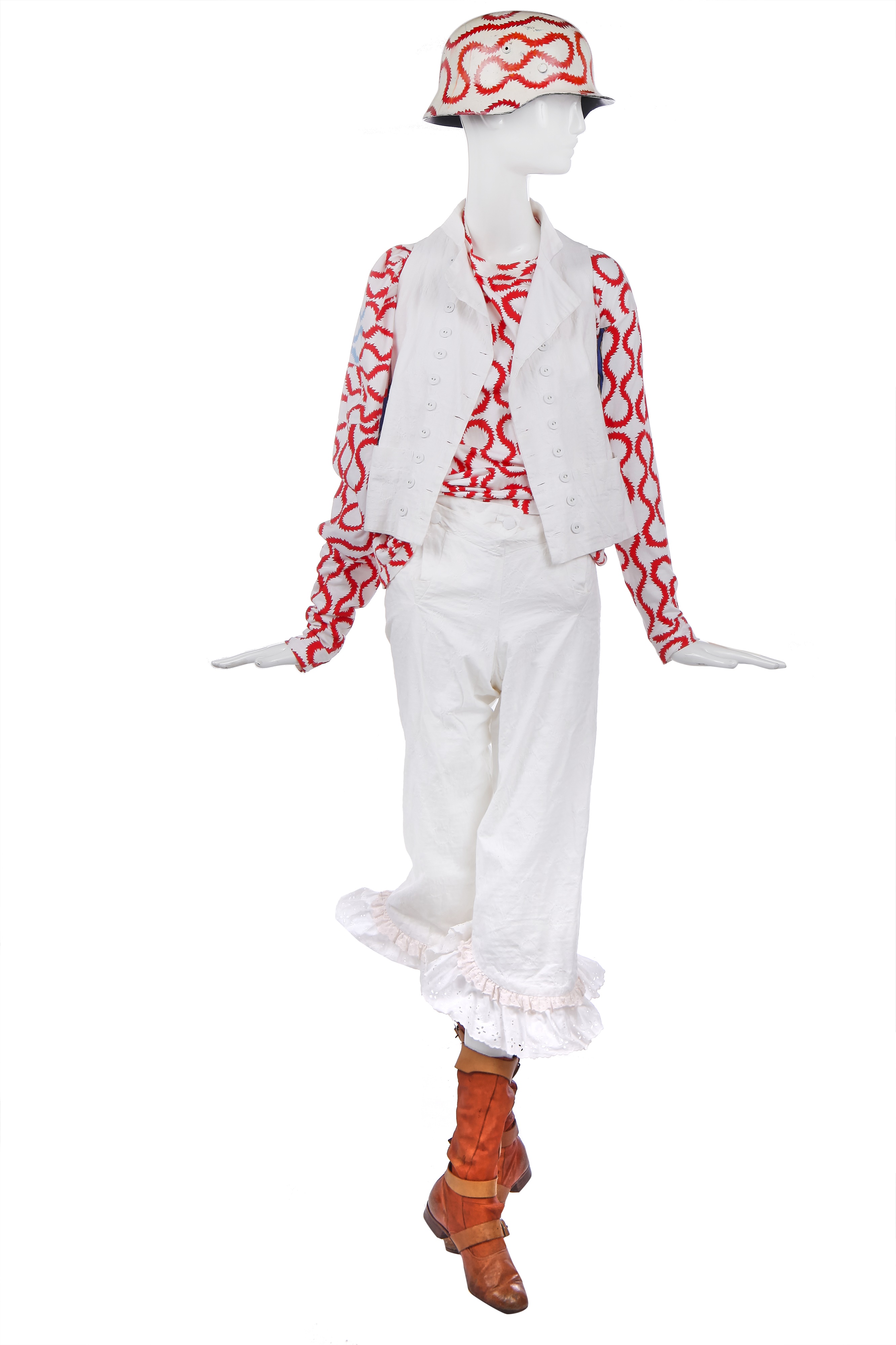 Lot 345 - A Westwood/McLaren complete 'Pirate'