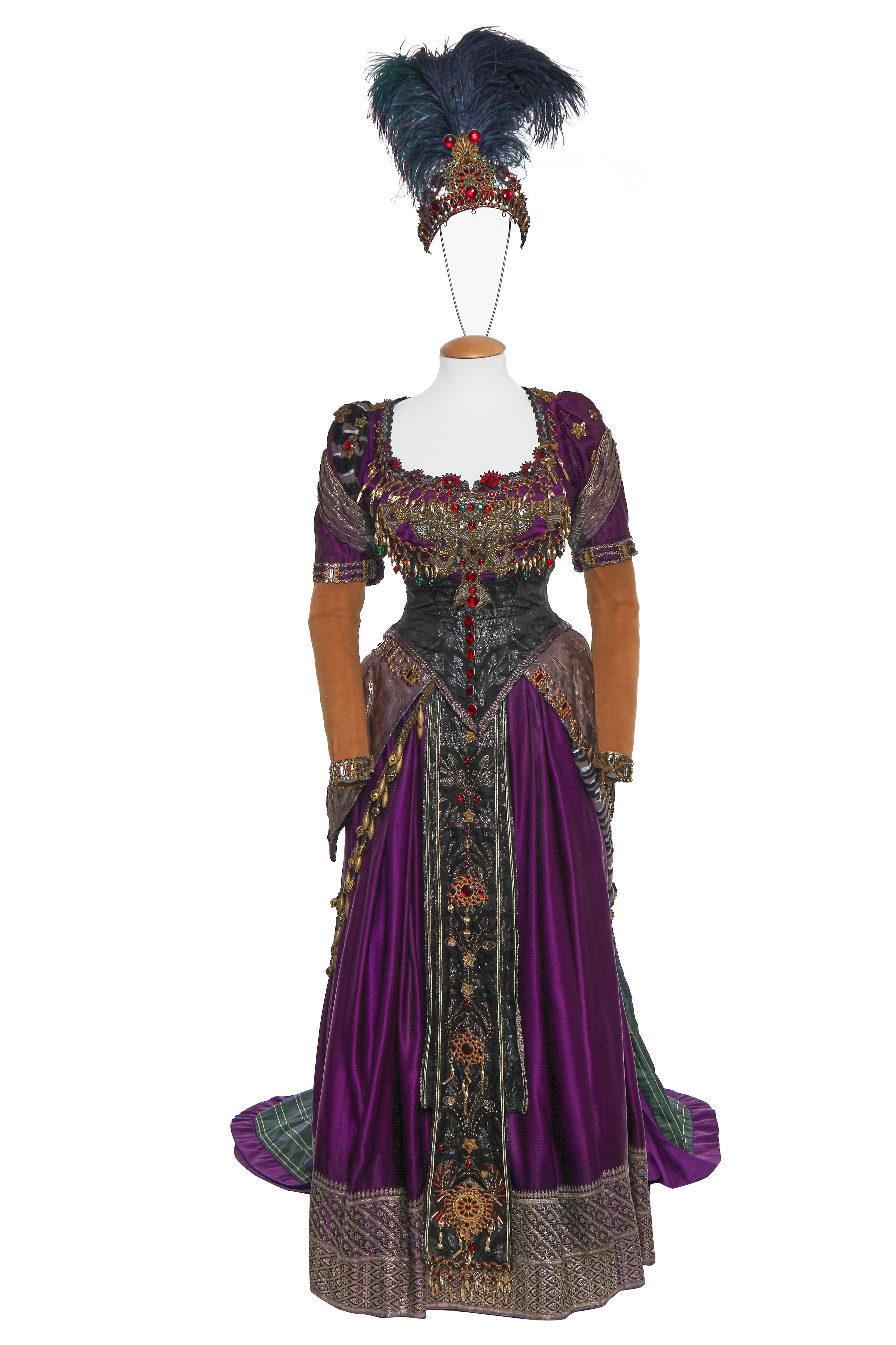 Lot 20 - Elizabeth Taylor's costume as Nadina