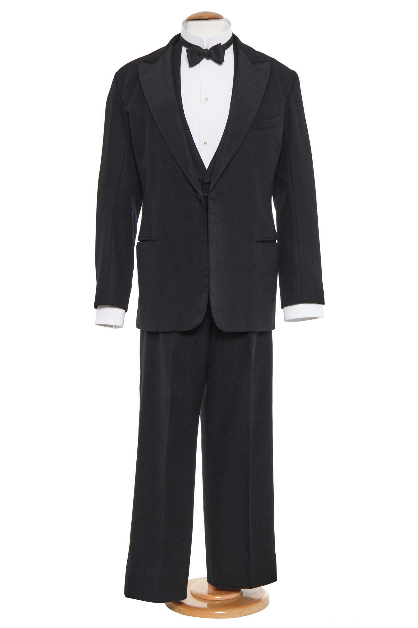 Lot 40 - Dan Stevens' dinner suit as Matthew Crawley