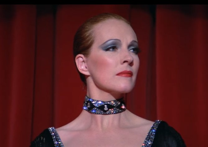 Lot 54 - Dame Julie Andrews' costume as Victoria Grant