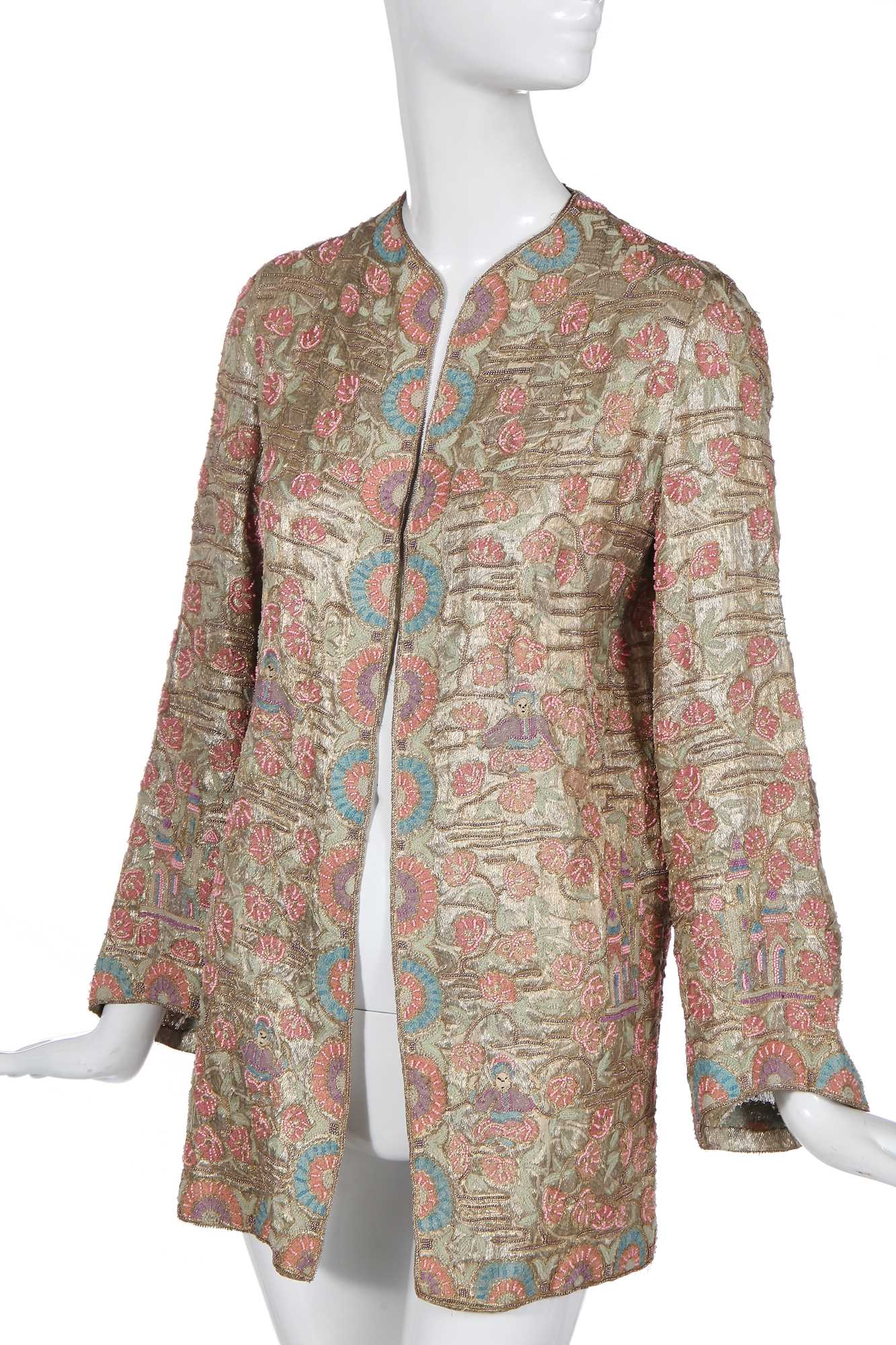 Lot 472 - An embroidered and beaded lamé jacket,