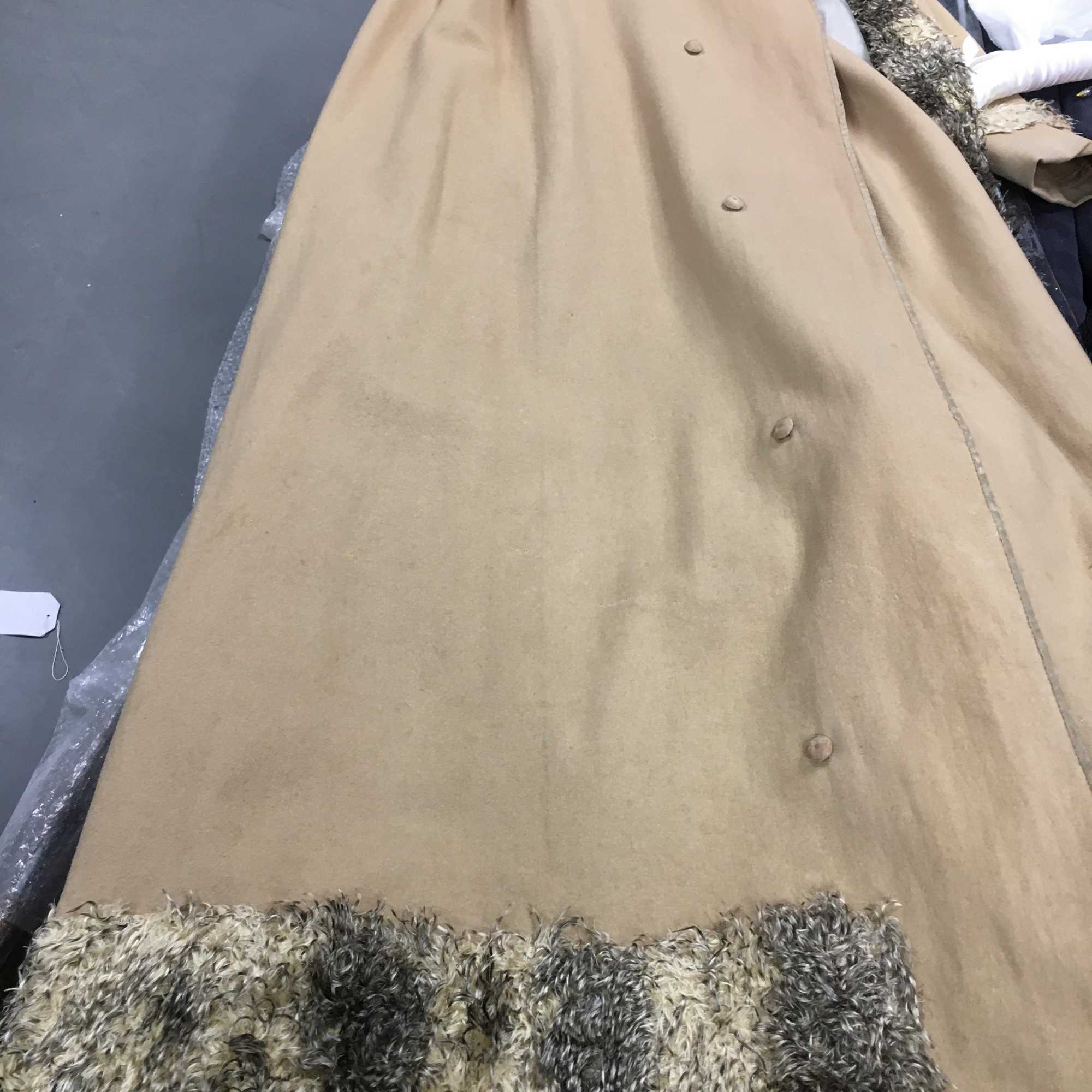 Lot 116 - A fine wool redingote with faux fur (silk