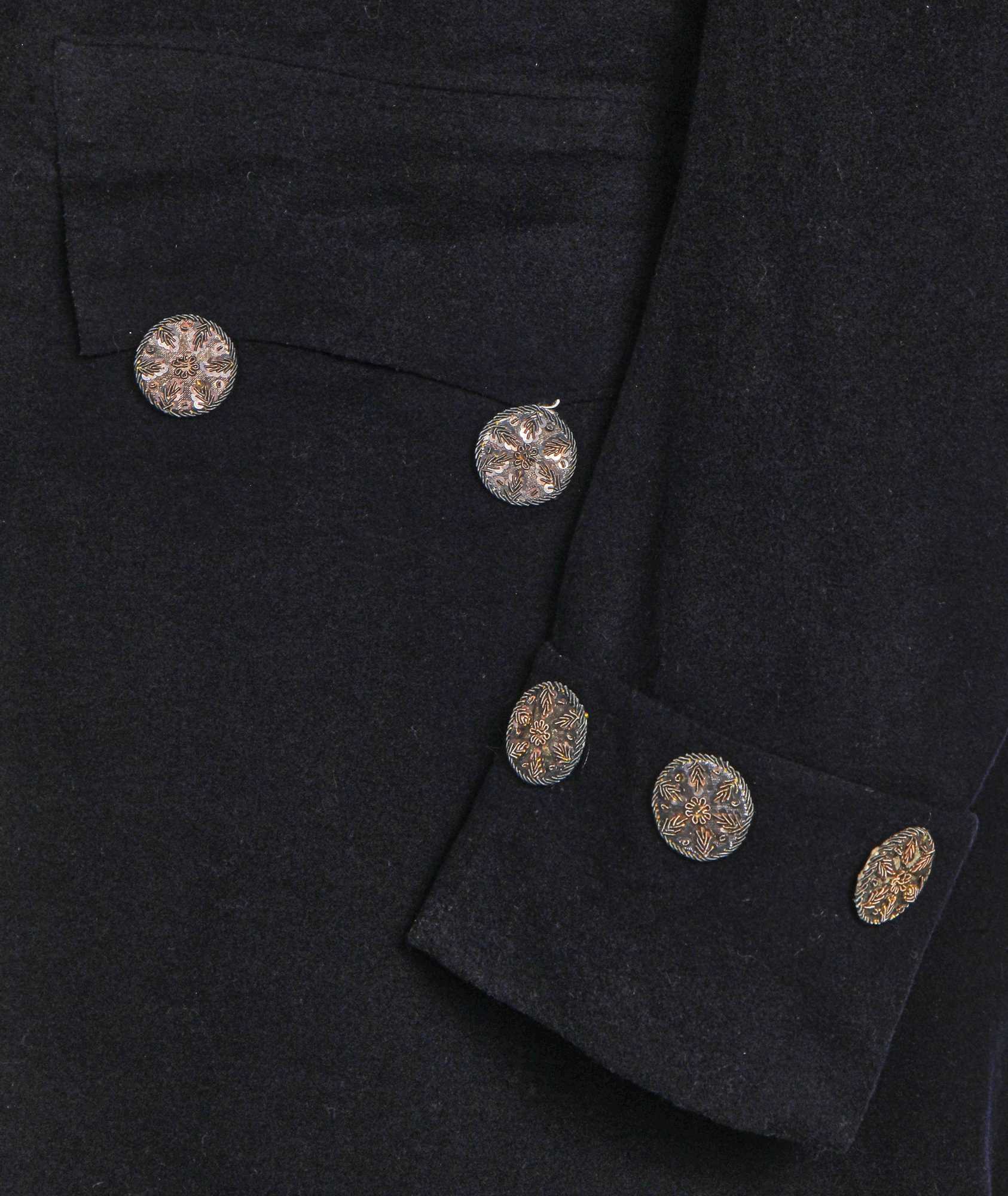 Lot 16 - A navy blue wool gentleman's court suit,