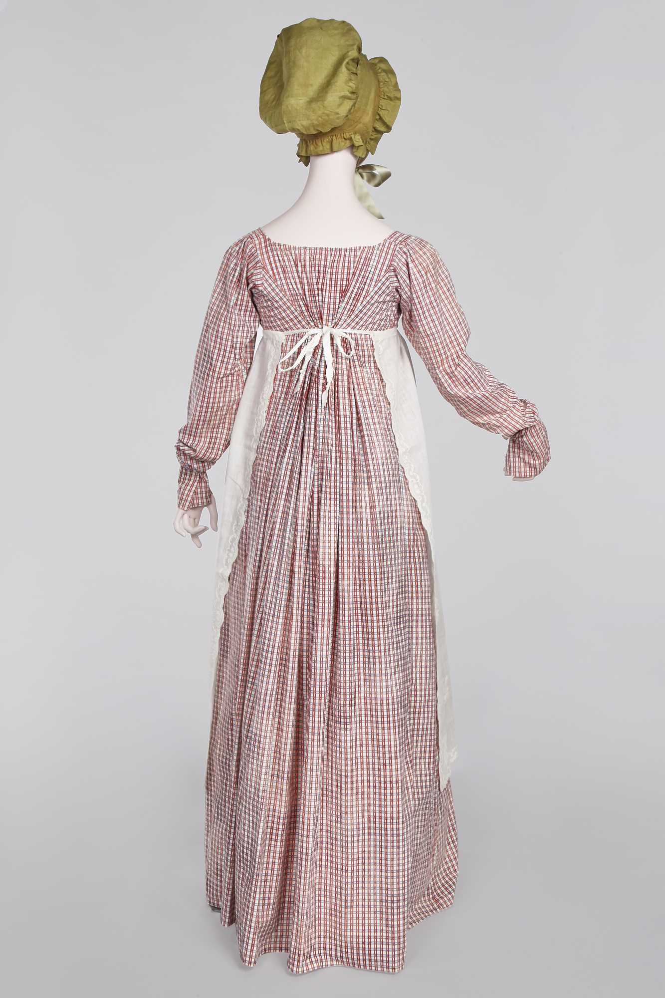 Lot 25 - A Provençal printed cotton day dress, French,