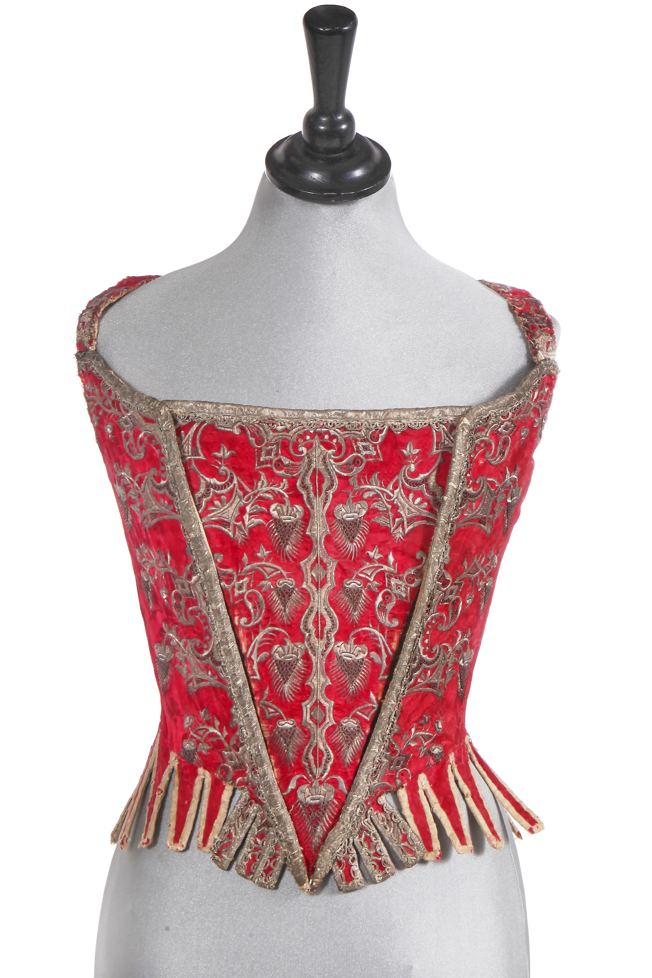 Lot 537 - A pair of scarlet damask smooth covered