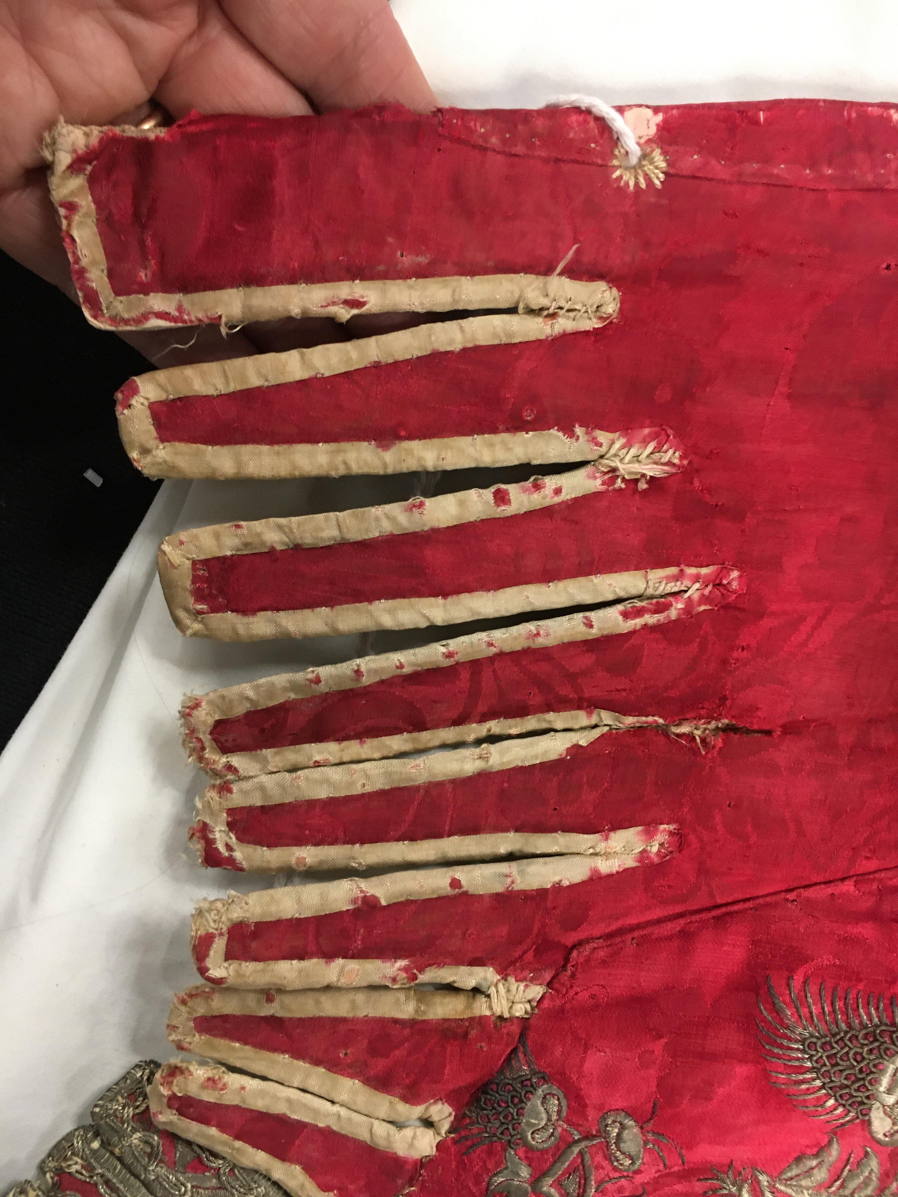 Lot 537 - A pair of scarlet damask smooth covered