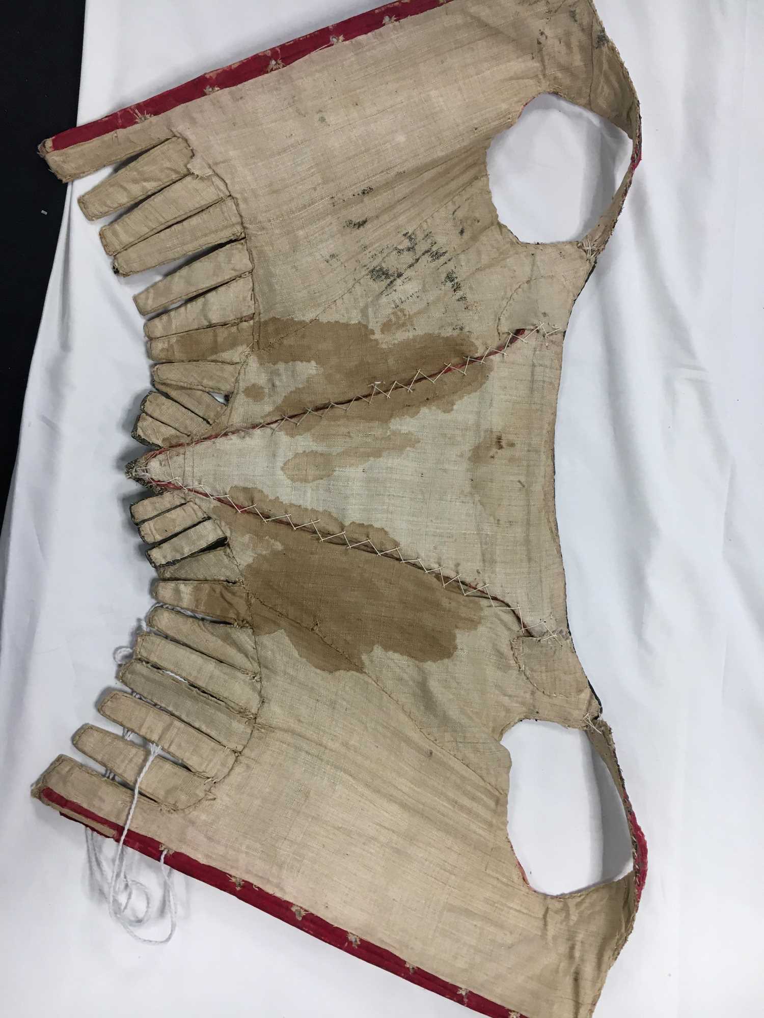 Lot 537 - A pair of scarlet damask smooth covered