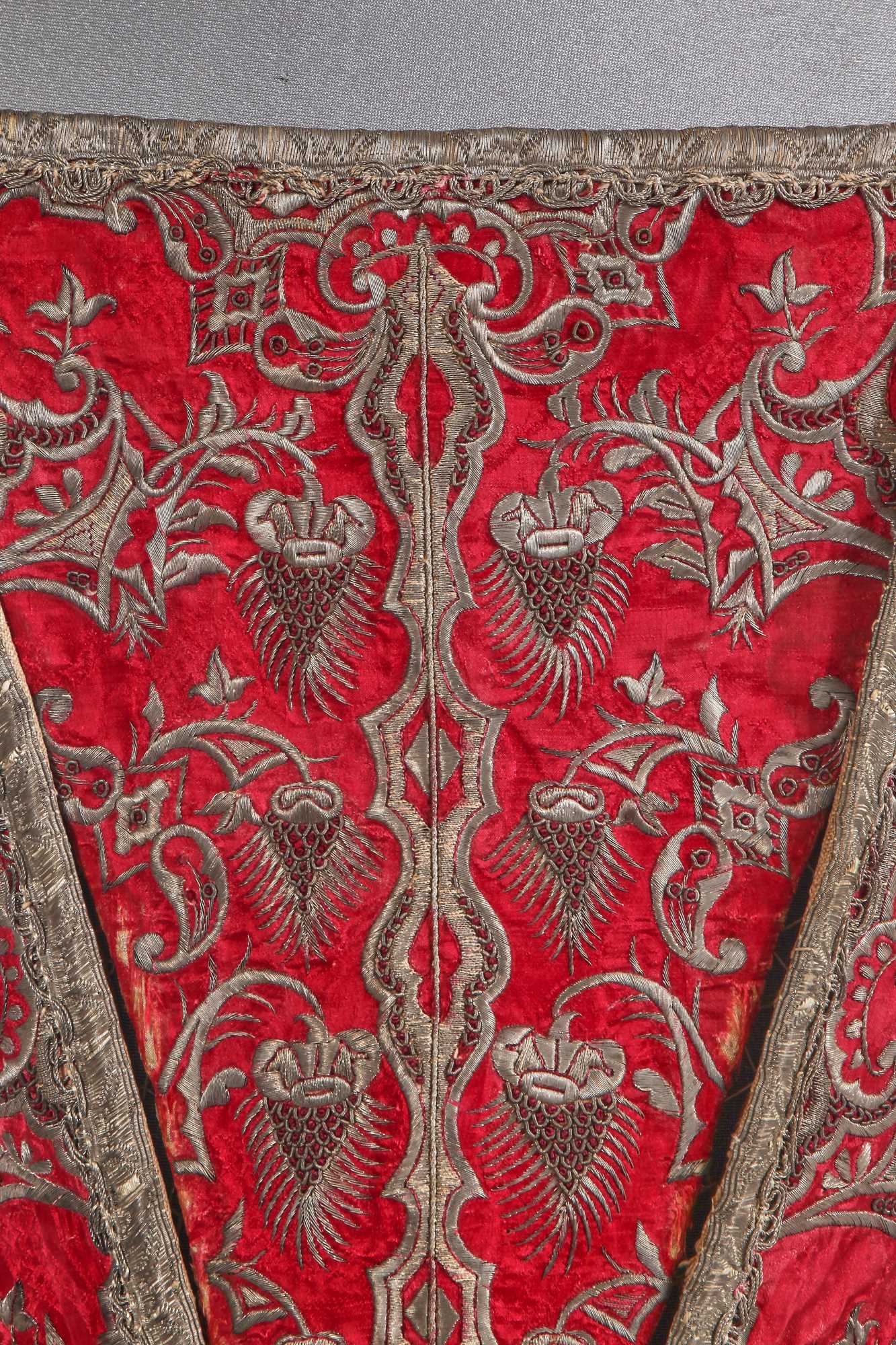 Lot 537 - A pair of scarlet damask smooth covered
