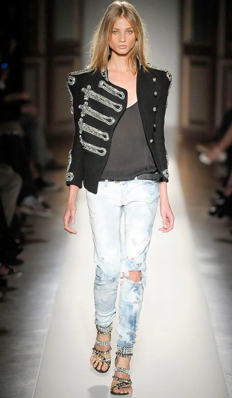 Lot 180 - A Balmain by Christophe Decarnin embellished