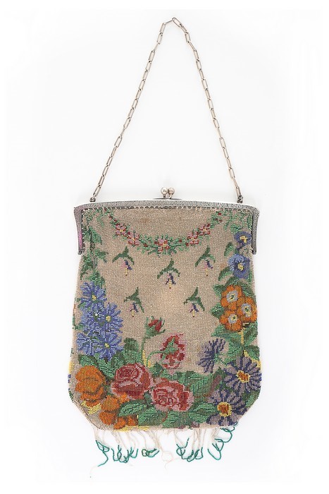 Lot 228 - A general group of purses, 1800s-1880s,