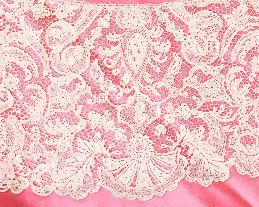 Lot 418 - A bertha formed from Point de France lace,