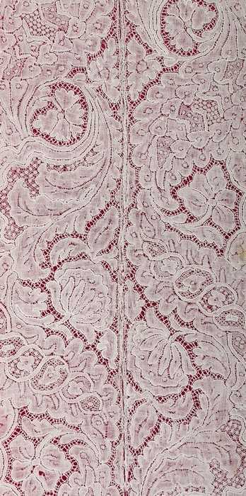 Lot 427 - Two joined lengths of fine Mechlin bobbin