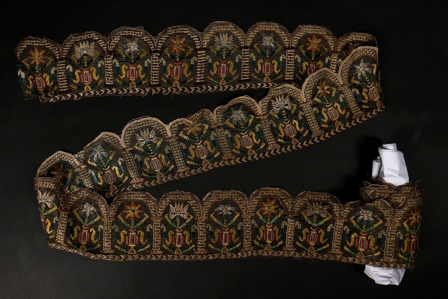 Lot 331 - A group of Buratto and other lace, 17th