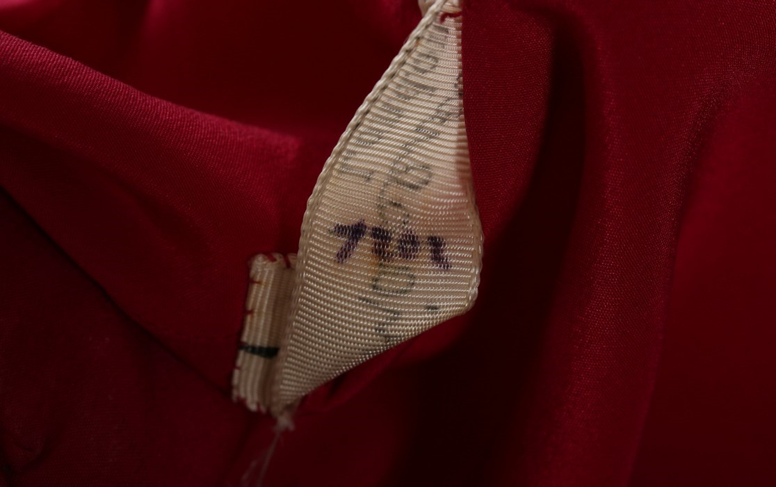 Lot 63 - An Elsa Schiaparelli couture shocking pink