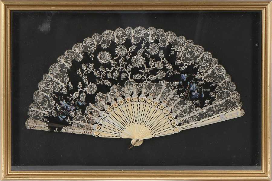 Lot 64 - Ten fans, mainly 1850-1900, including a