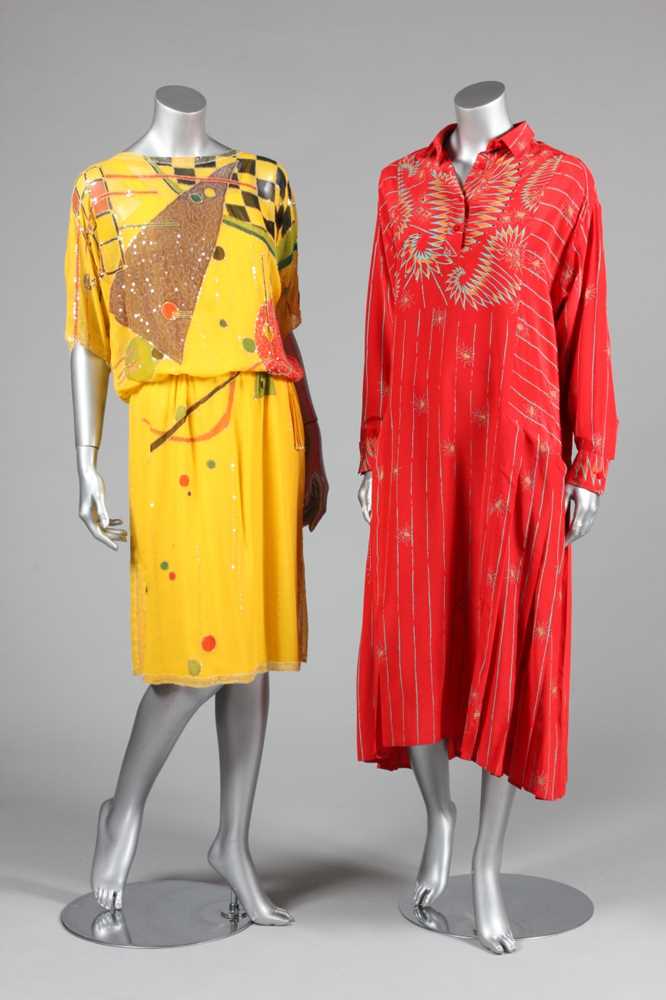 Lot 64 - A Zandra Rhodes printed red chiffon cocktail