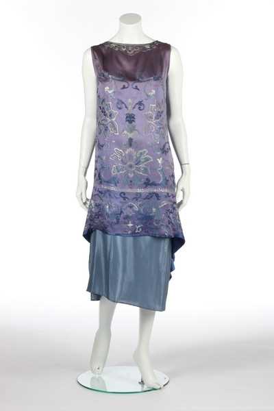 Lot 63 - A Callot Soeurs embroidered orientalist